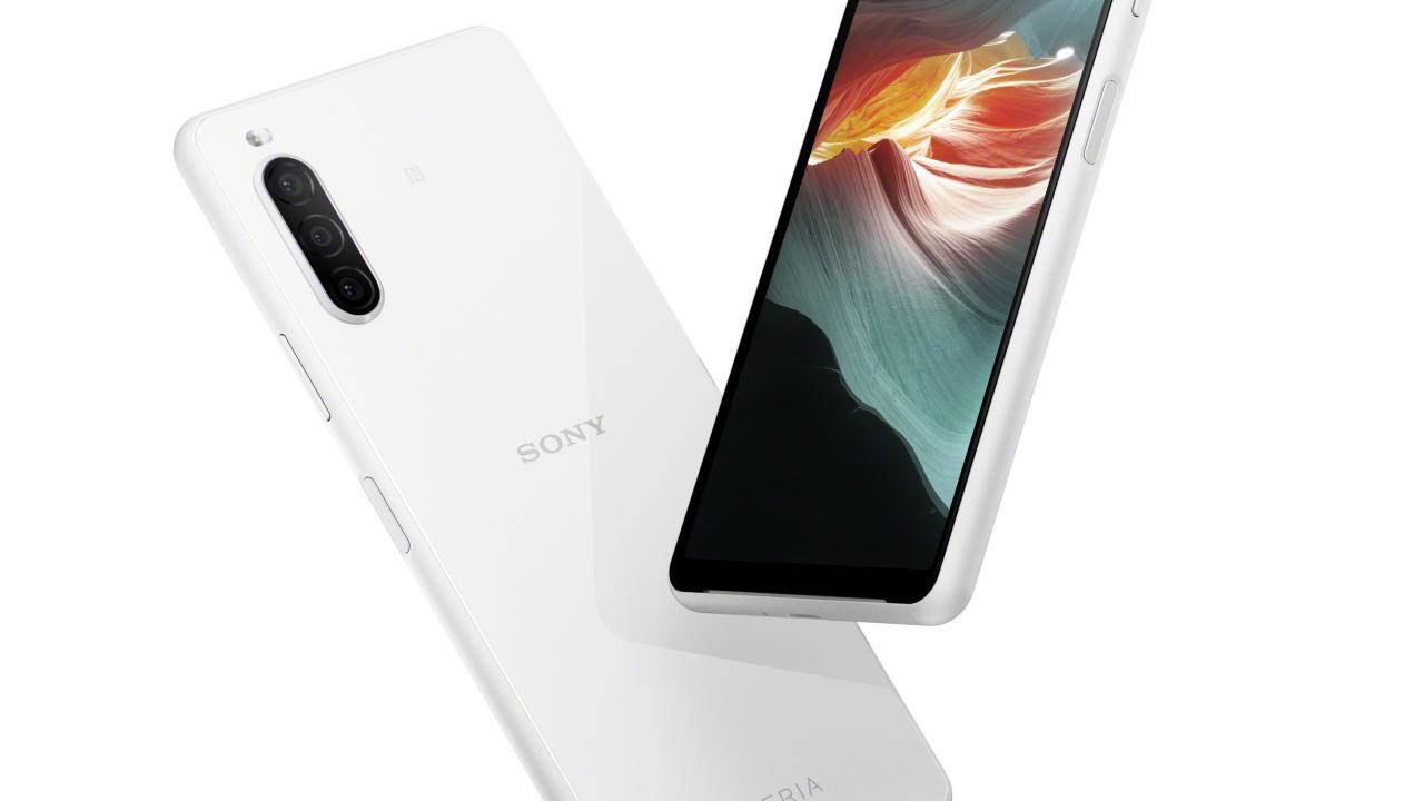 Xperia 10 II brings triple cameras, OLED, IP rating to the wide mid ...