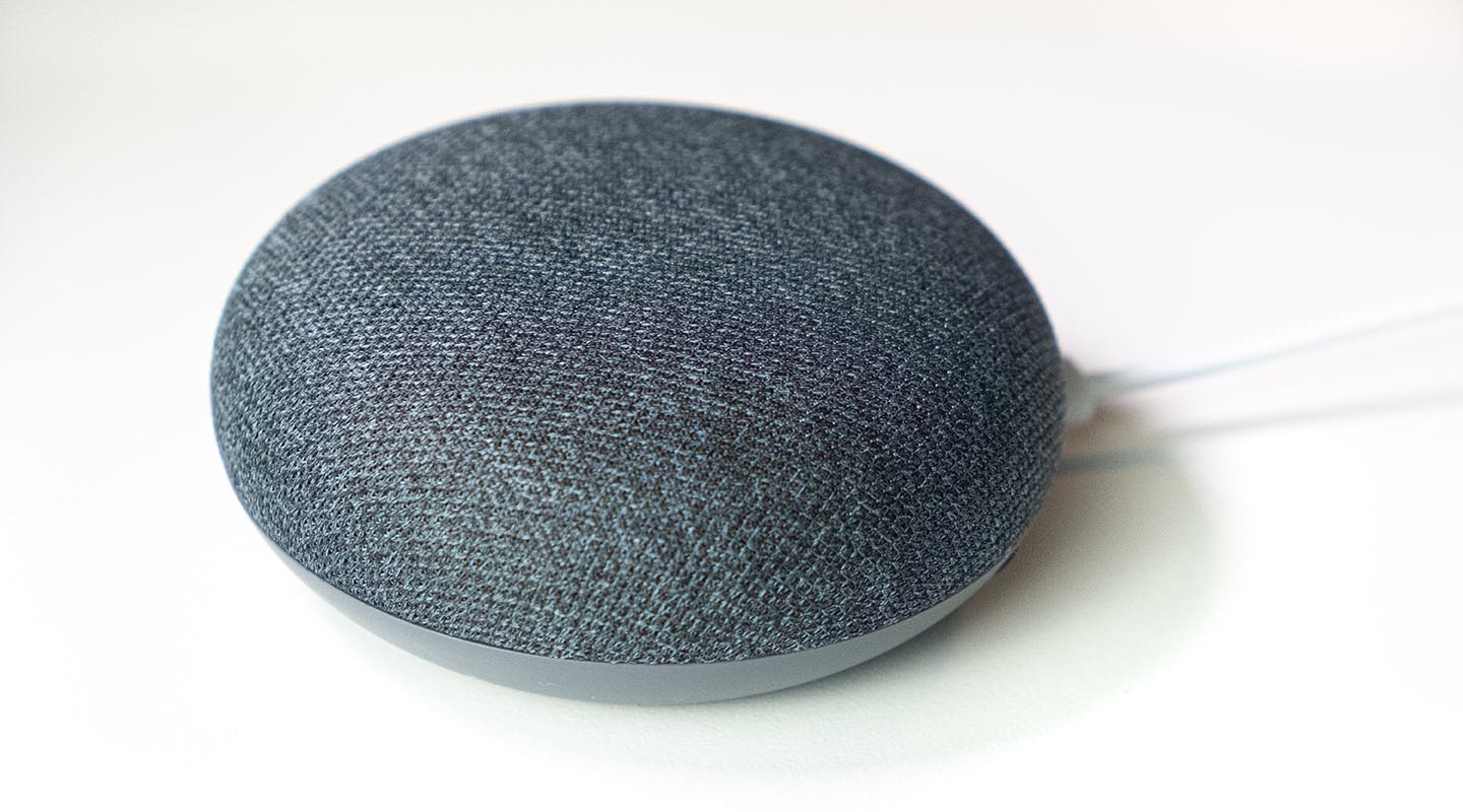 Google Assistant gets new hotword sensitivity setting for speakers ...