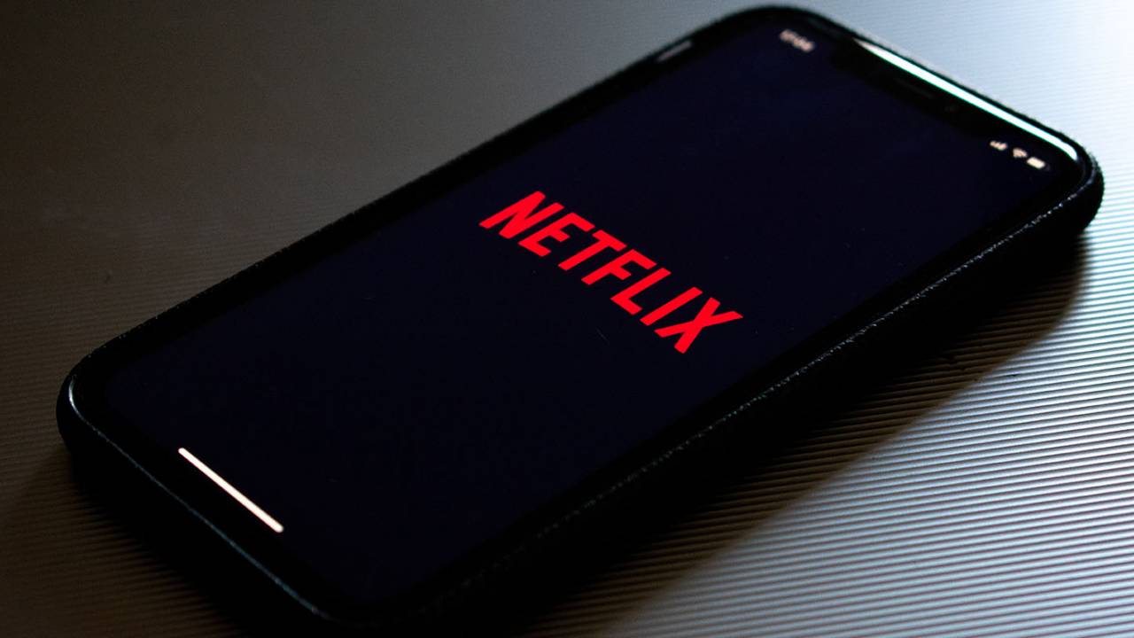Netflix Screen Lock mobile feature surprises users on Android - SlashGear