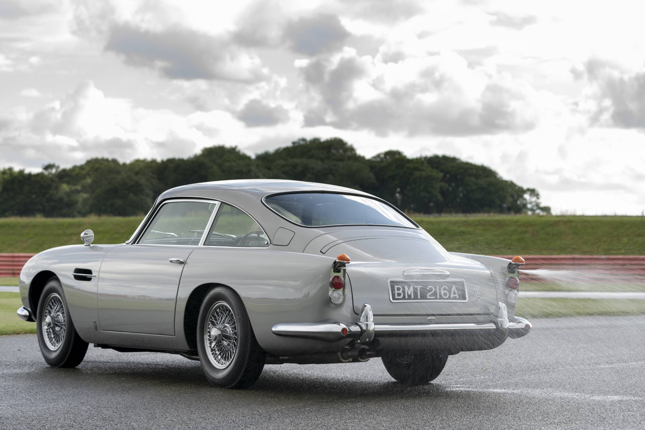 Aston Martin's first DB5 Goldfinger Continuation model is ready for ...