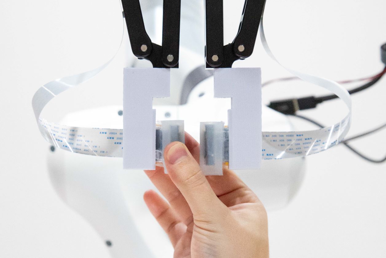 Researchers team with Intel to make super-sensitive artificial skin ...