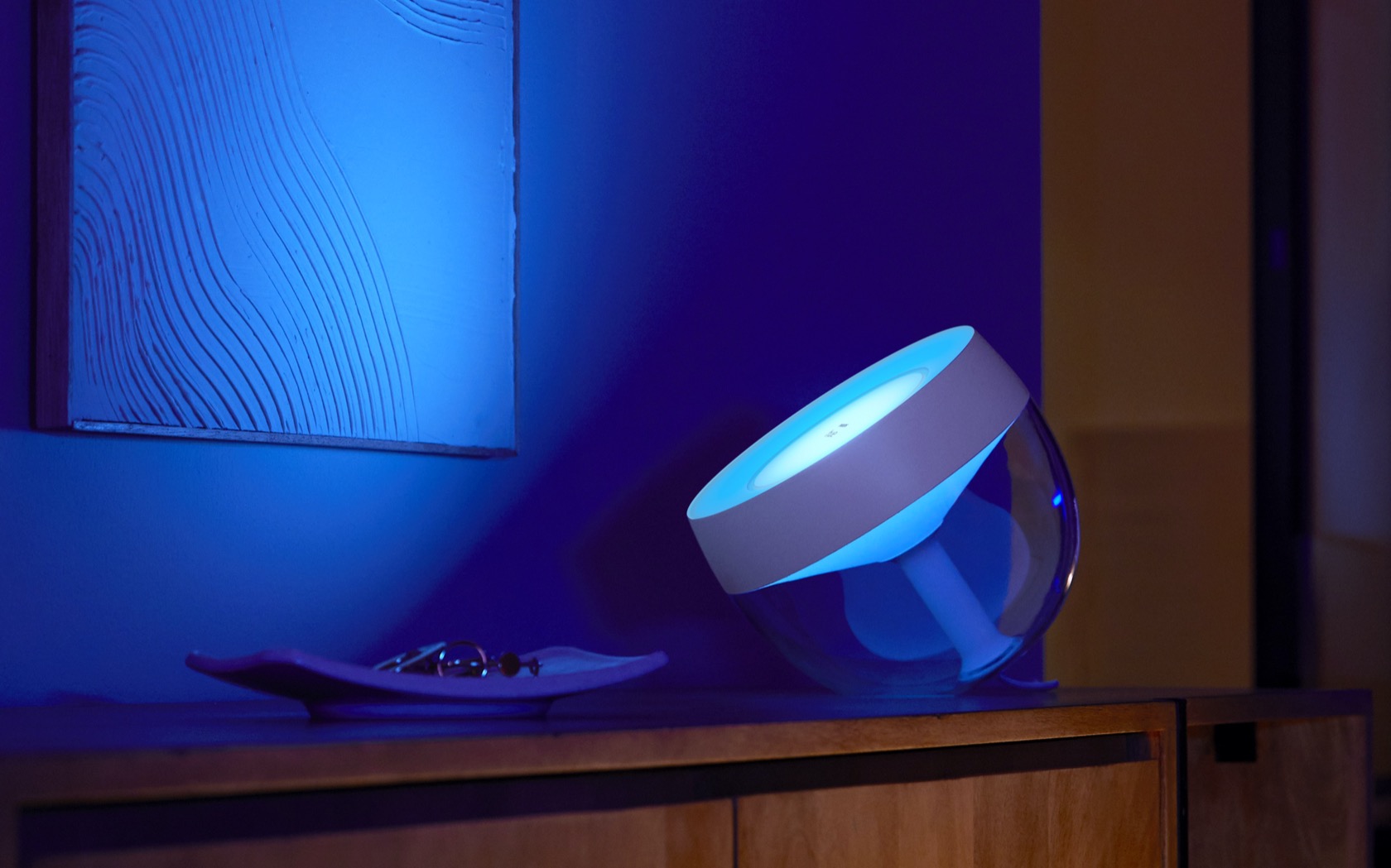Philips Hue Iris lamp returns with brighter colors and new style ...