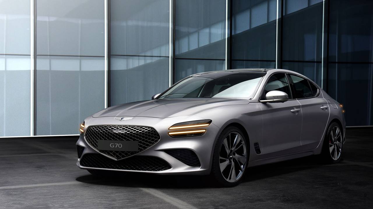New Genesis G70 features a 10.25-inch infotainment system - SlashGear