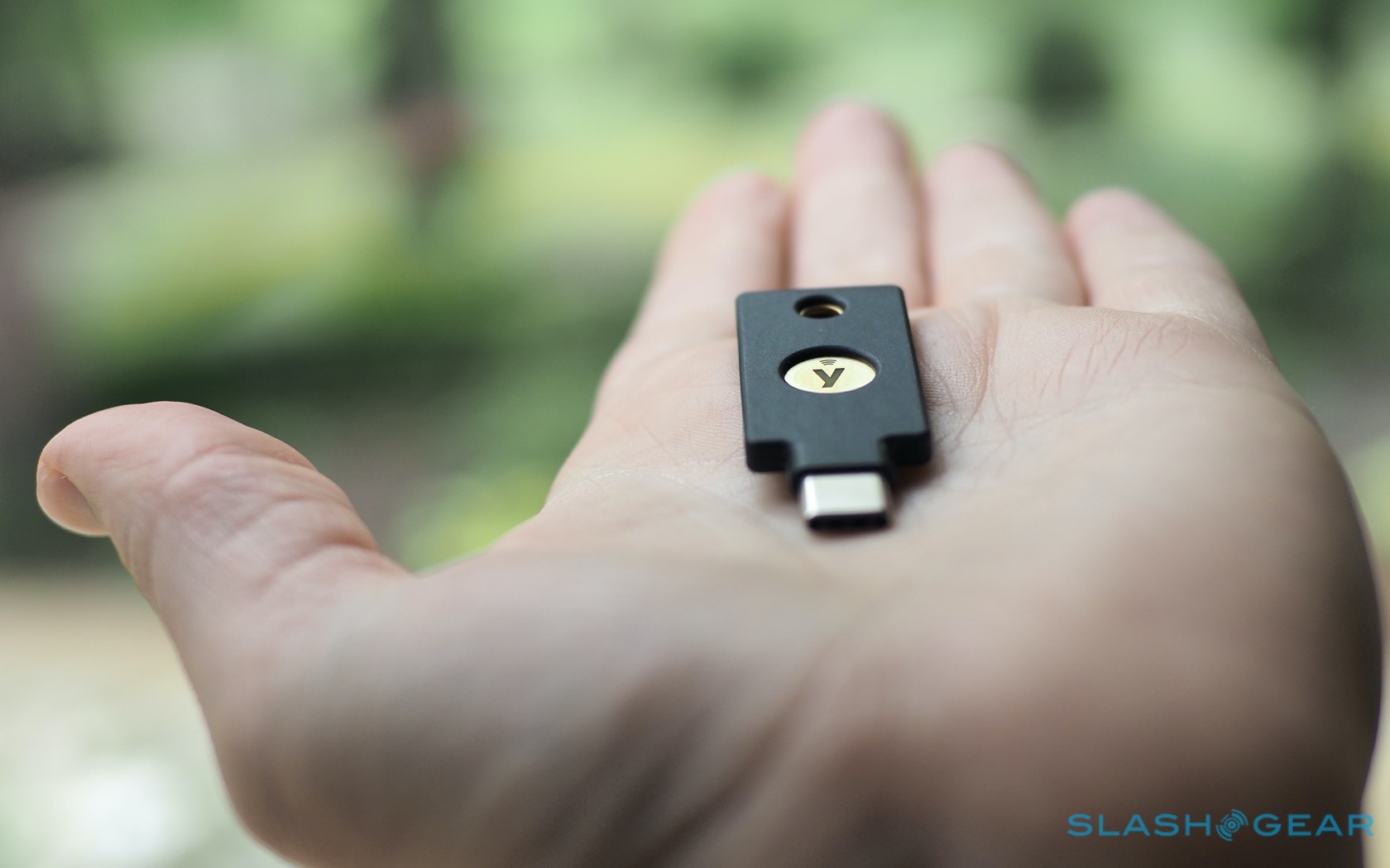 Yubico 5C NFC security key has USB-C and wireless in one - SlashGear