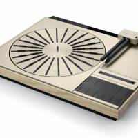 Bang & Olufsen Beogram 4000c brings iconic turntable back to life ...