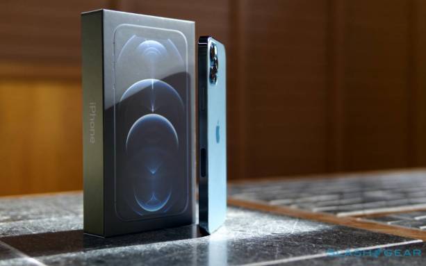 The gold iPhone 12 Pro is just so darn pretty – Hands-on - SlashGear