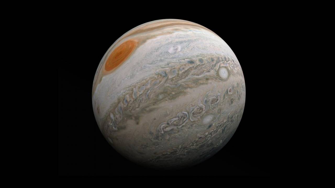 NASA shares cinematic Jupiter flyby video made by citizen scientist ...