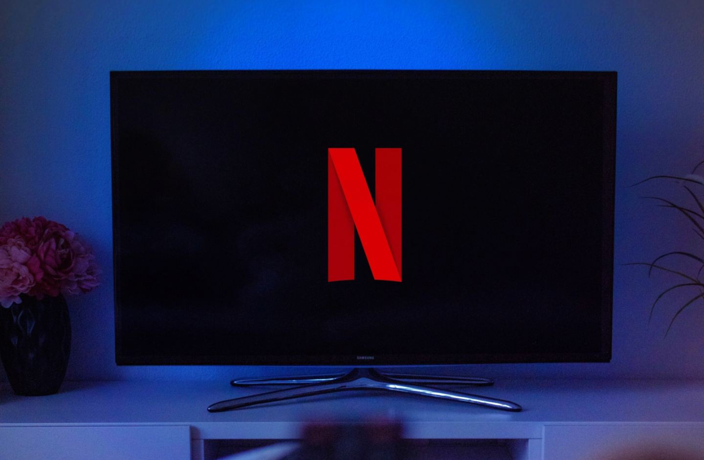 Netflix's obnoxious 'still watching' prompt may soon be a thing of the ...