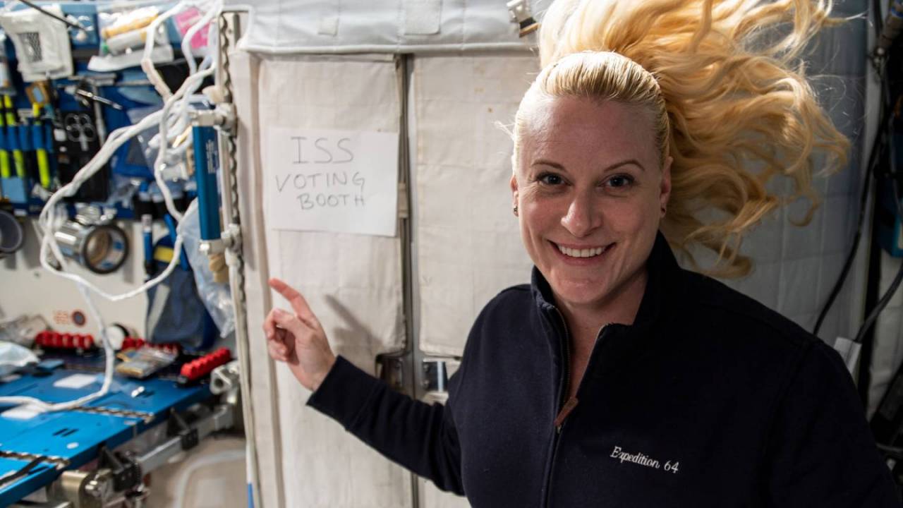 NASA explains how astronauts vote from space, shows off ISS voting ... NASA explains how astronauts vote from space, shows off ISS voting ...