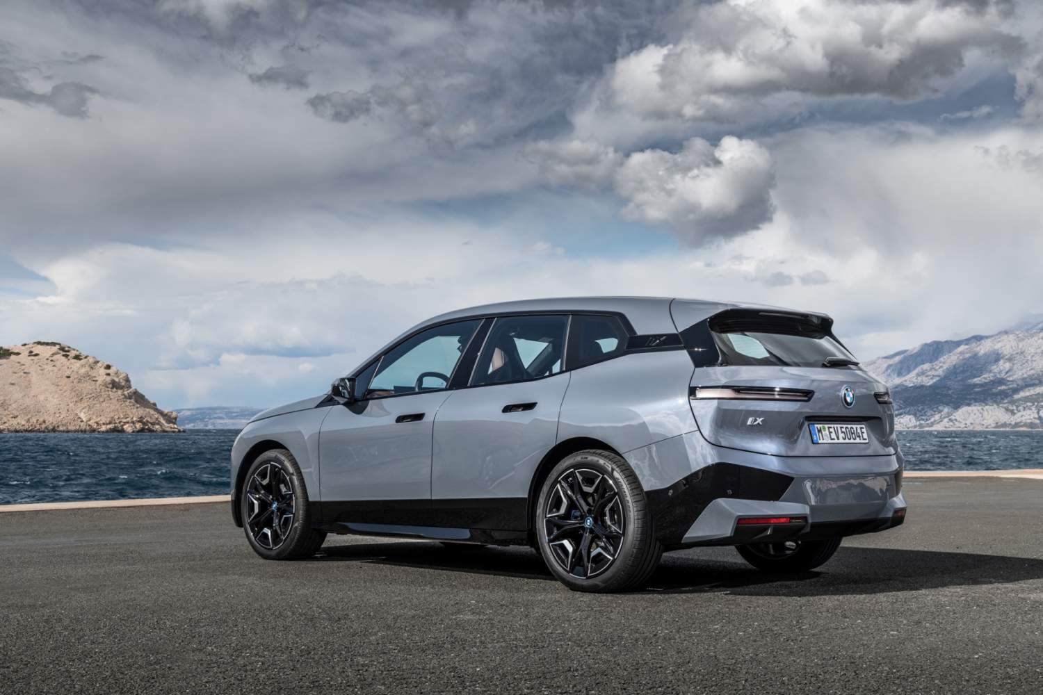 BMW iX Gallery - SlashGear