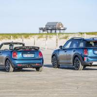 MINI Countryman Boardwalk features exclusive Deep Laguna metallic paint ...
