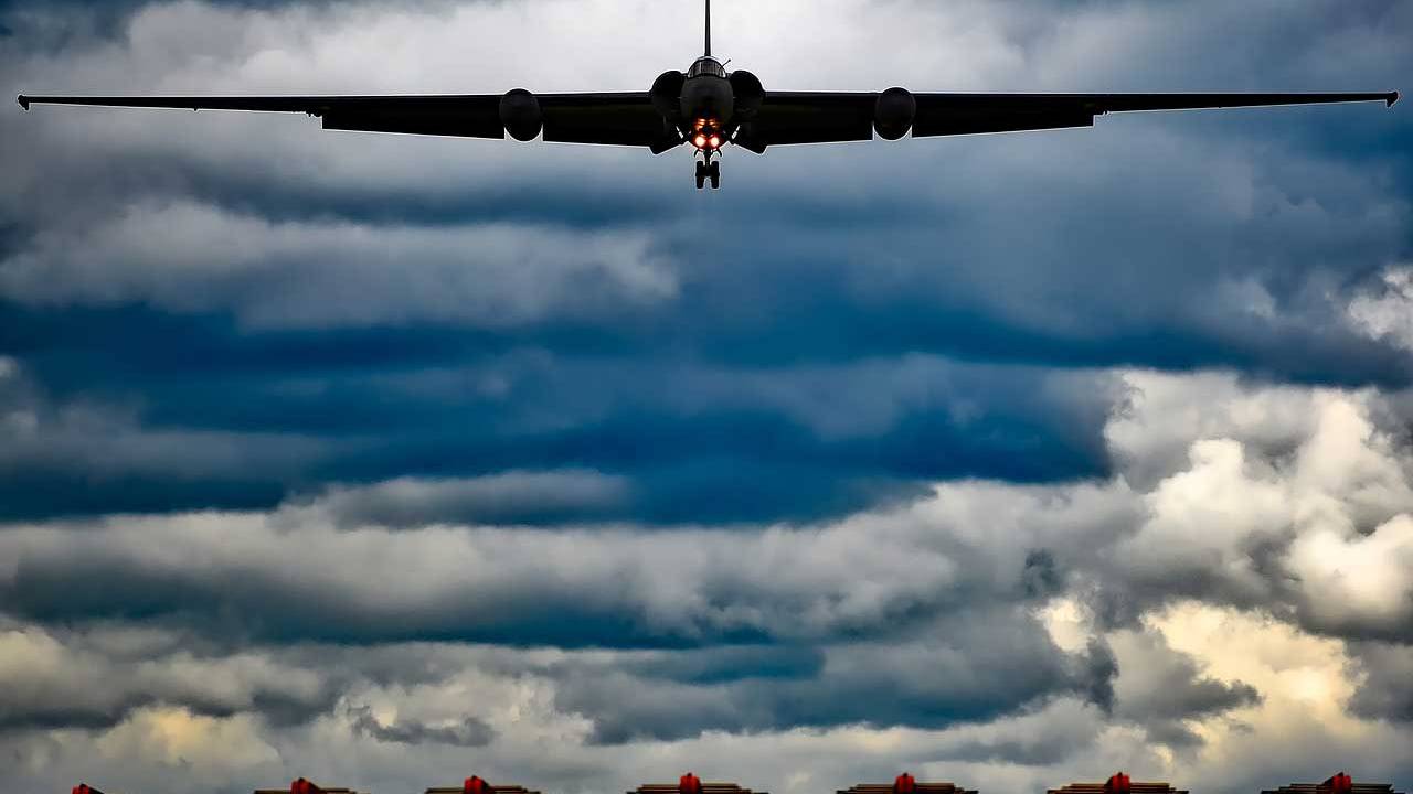 An Air Force AI controlled a U-2 spy plane for the first time - SlashGear