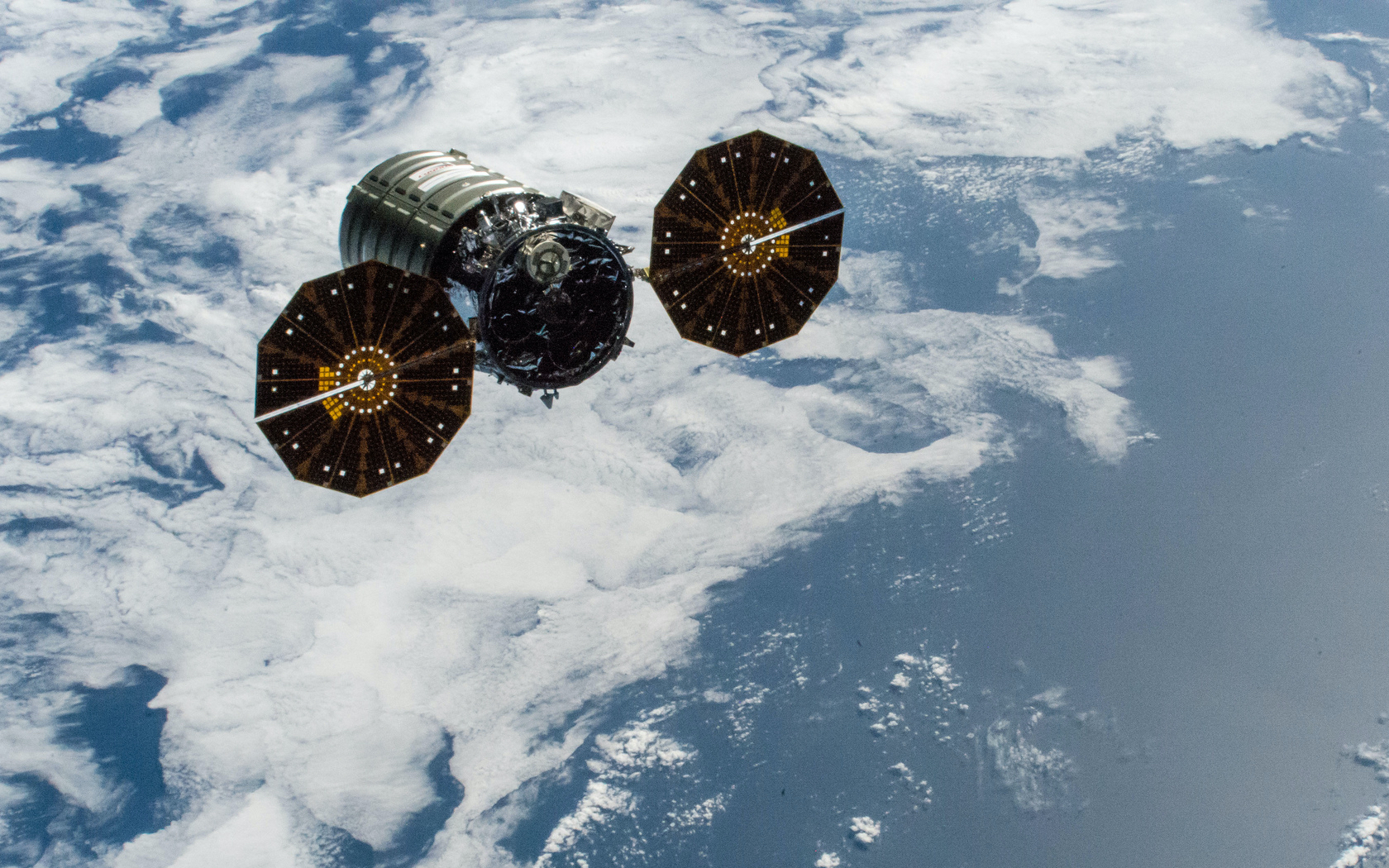 NASA set fire to its ISS spacecraft – all for Artemis astronaut safety ...