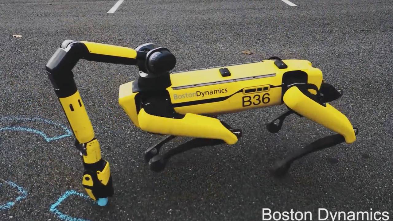 Boston Dynamics' Spot robo-dog can now pick things up and charge itself ...
