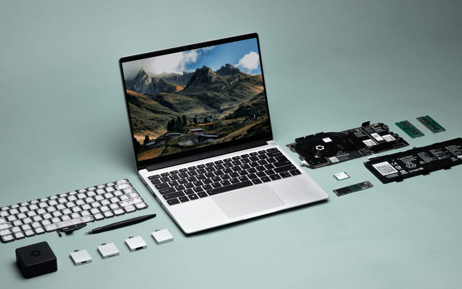 Framework Laptop promises easy upgrades and modular ports - SlashGear