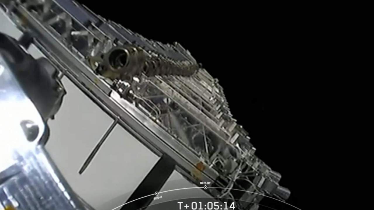 Air Force considers SpaceX Starlink for military applications - SlashGear