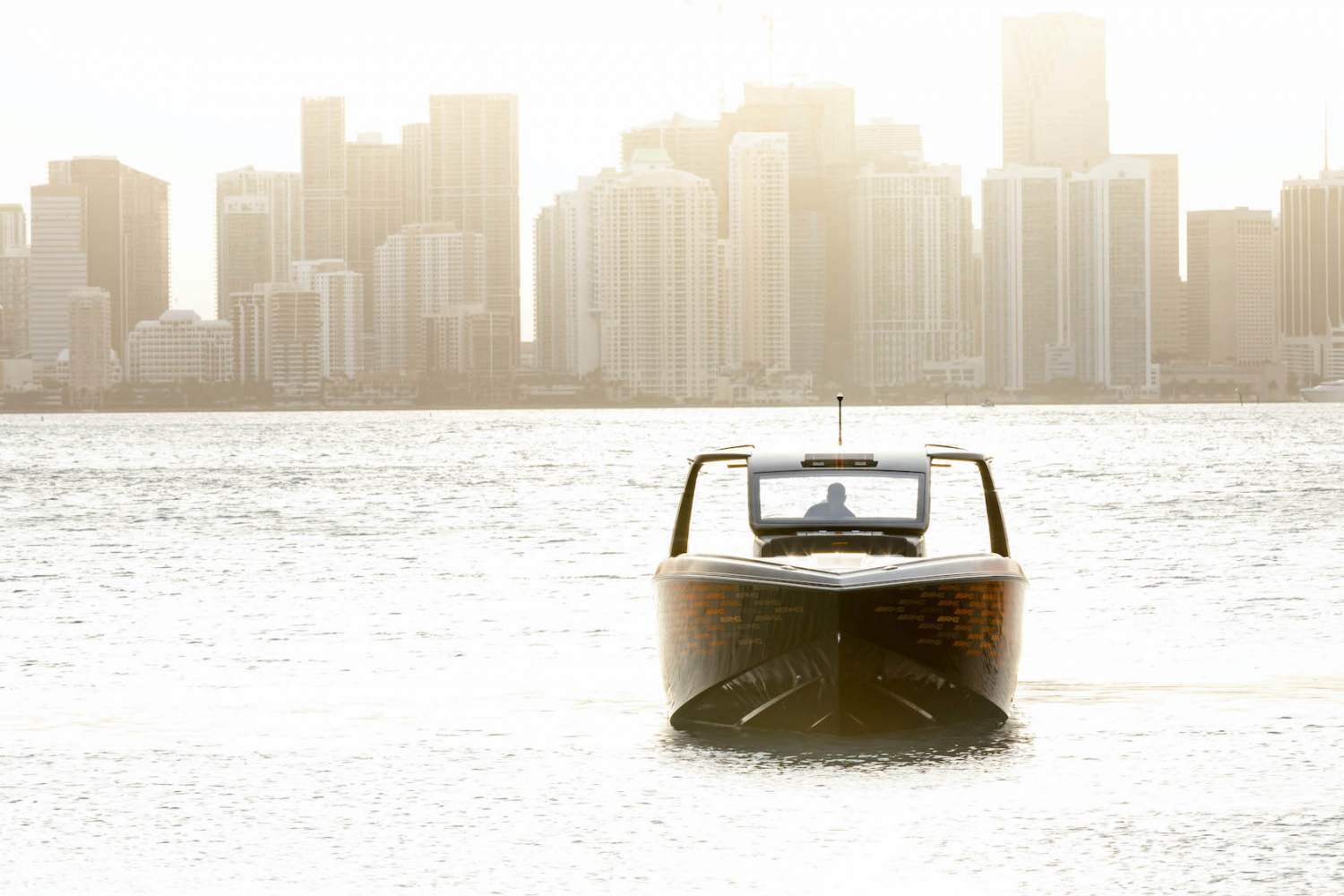 Cigarette 41' Nighthawk AMG Black Series Gallery