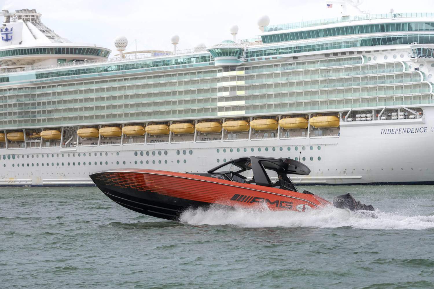 Cigarette 41' Nighthawk AMG Black Series Gallery