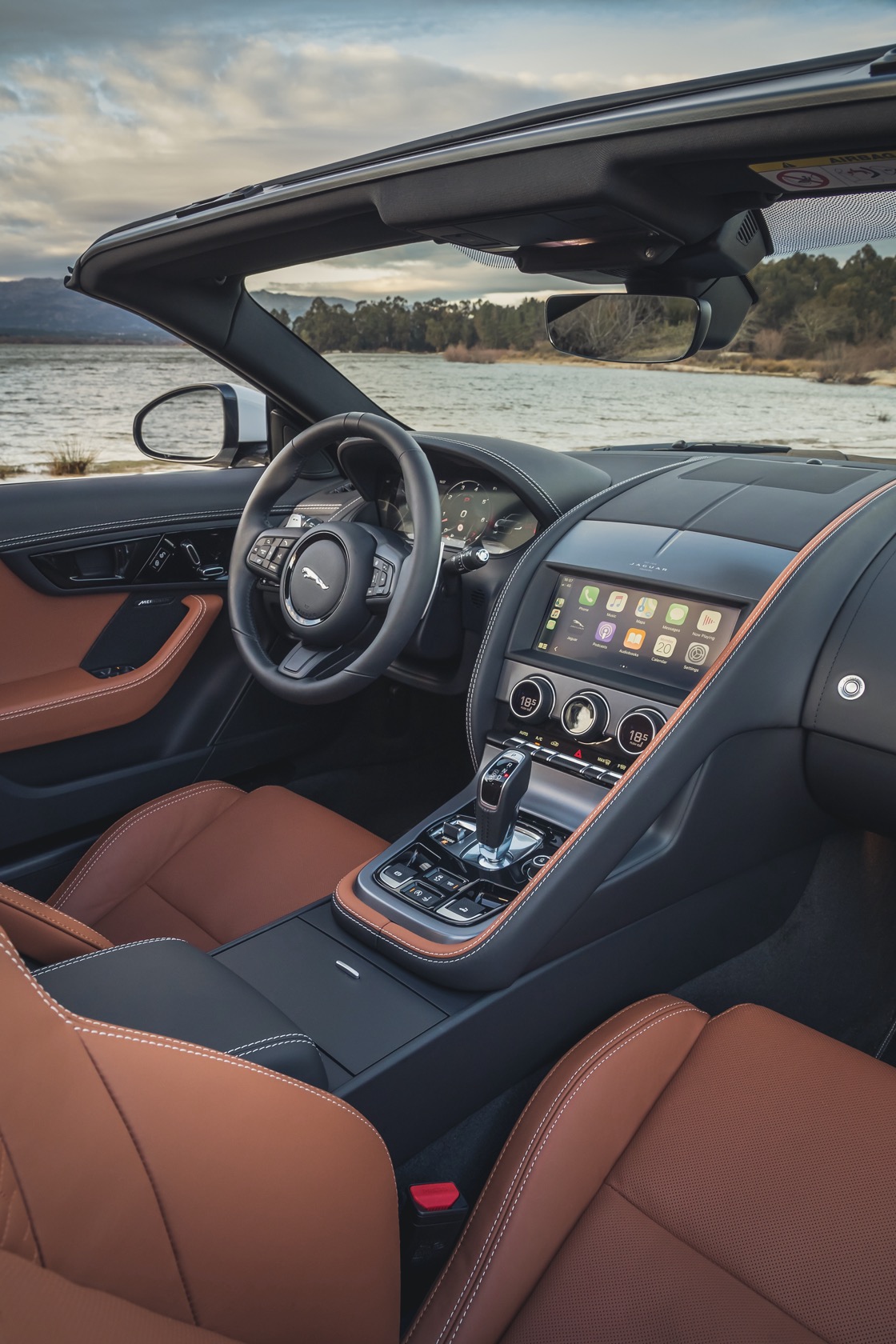 2022 Jaguar F-TYPE Gallery
