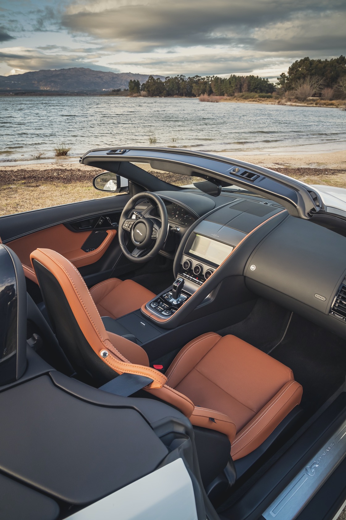 2022 Jaguar F-TYPE Gallery