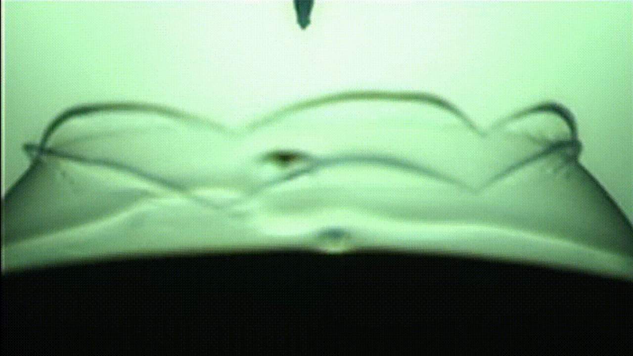 Study reveals mechanics behind bubbles popping - SlashGear