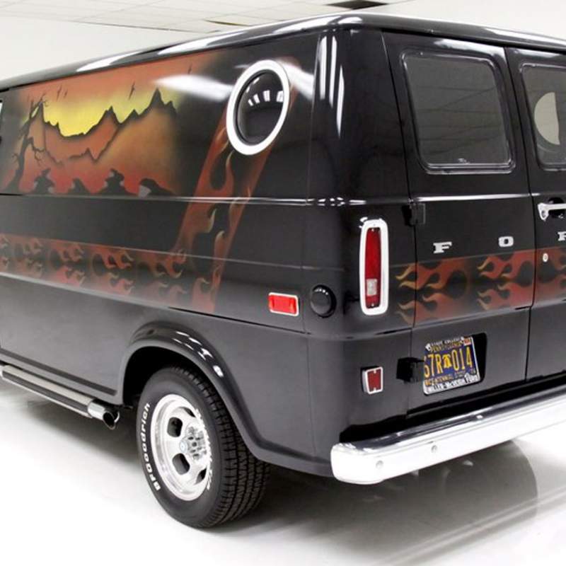 Shagtastic '70s custom Ford Econoline hits auction - SlashGear