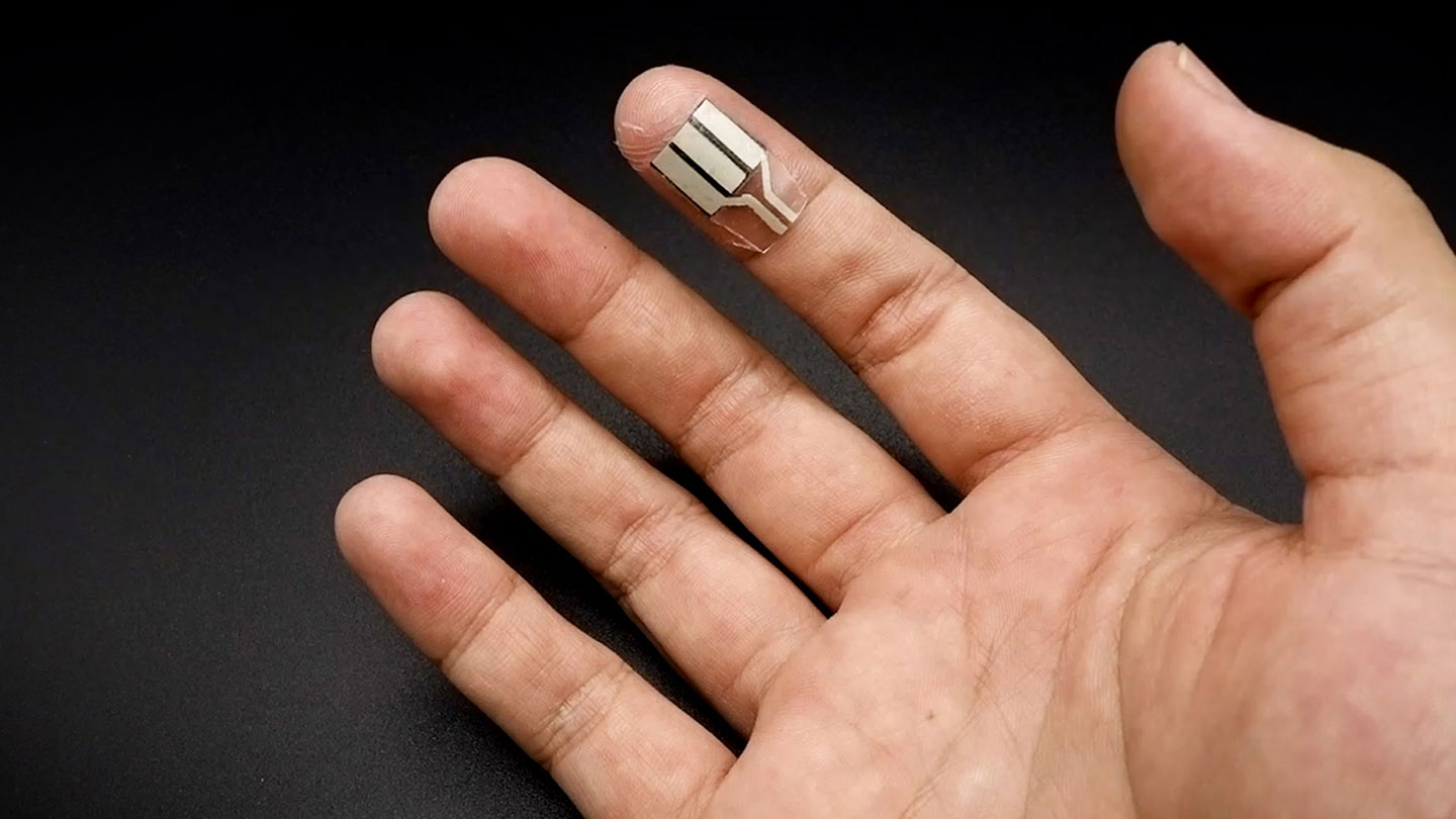 Wearable finger wrap powers small electronics during sleep - SlashGear