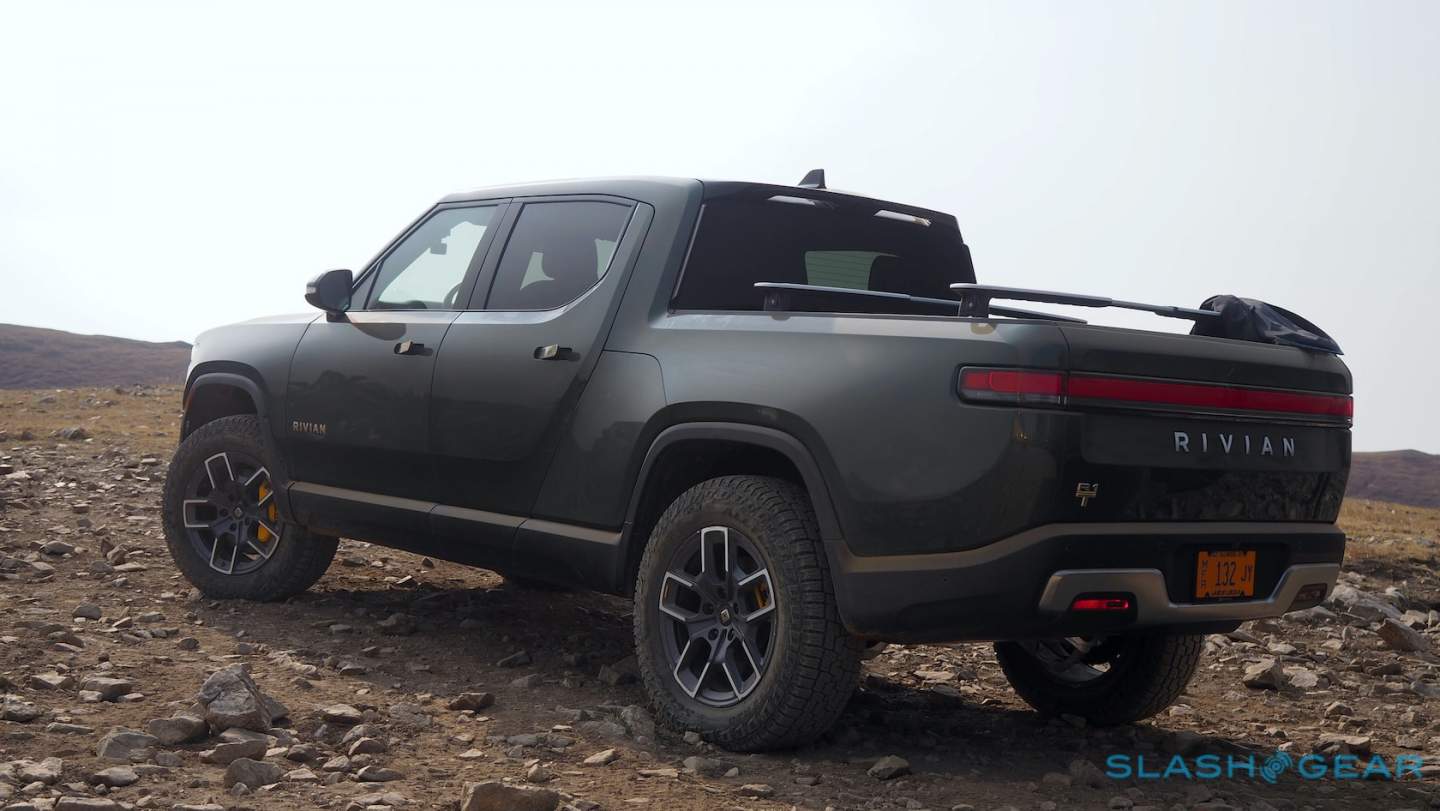 2022 Rivian R1T Gallery