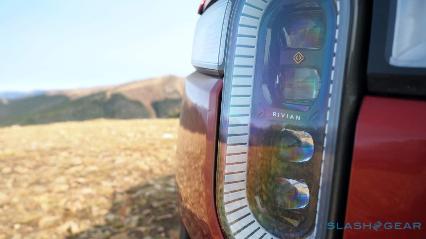 2022 Rivian R1T Gallery