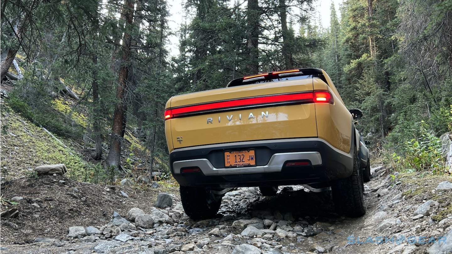 2022 Rivian R1T Gallery