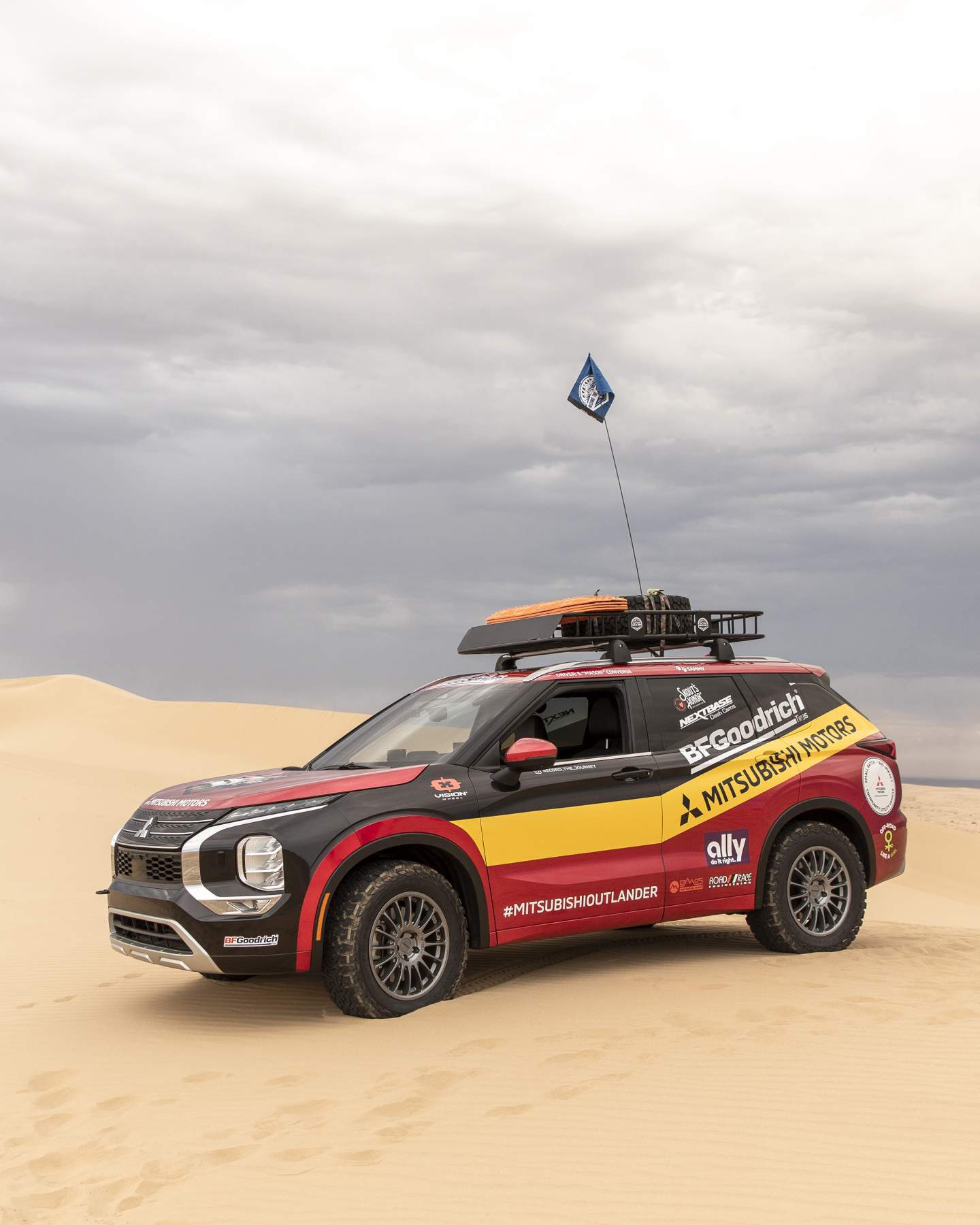 2022 Mitsubishi Outlander Joins Rebelle Rally With A Dog Named Sammy